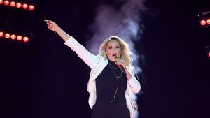 Kay One vs. Helene Fischer: Das ist euer Sommerhit 2017! | Promiflash.de