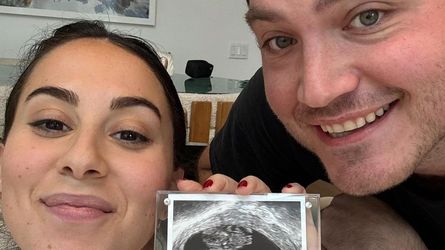 Claudia Oshry und ihr Partner Ben begrüßen Sohn auf der Welt