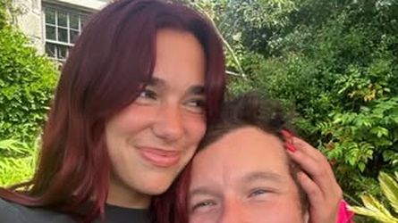 Callum Turner: Das ist der Mann, der Dua Lipas Herz eroberte