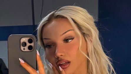 Shirin David und Konni Laimers Rap-Duett spaltet Bayern-Fans