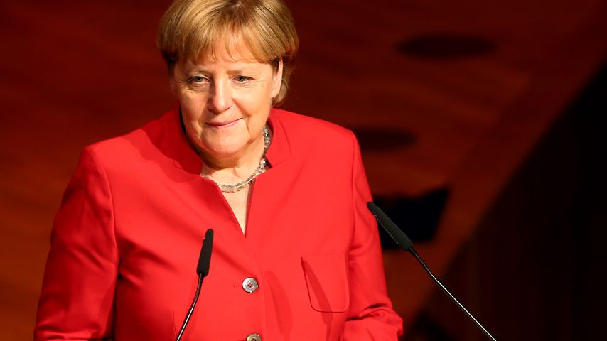 Fashion-Guru Anna Wintour ist begeistert von Merkels Look | Promiflash.de