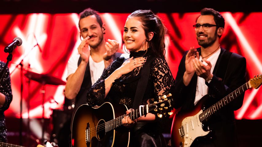 "My Hit. Your Song."-Kandidatin Anna singt für kranken Opa | Promiflash.de