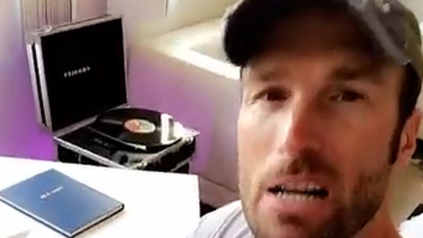 Nach Festnahme am Flughafen: Erste Worte von Bastian Yotta | Promiflash.de