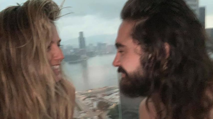 Nur im knappen String: Heidi Klum posiert halb nackt für Tom ...