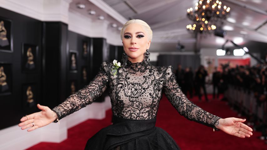 Beim Beach-Shooting: Lady Gagas Kleid komplett durchsichtig ...