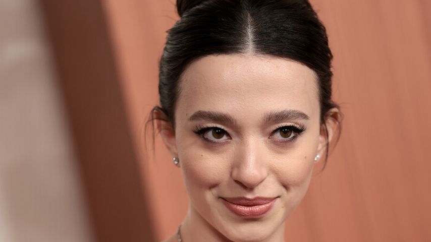 Michele Morrone mit Moderatorin beim Knutschen erwischt