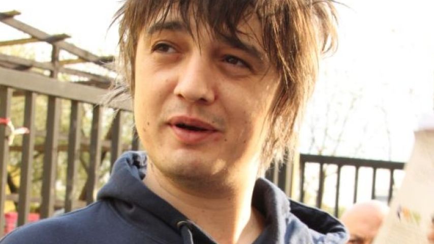 Mama-Model gibt zu: Pete Doherty ist wieder Vater | Promiflash.de