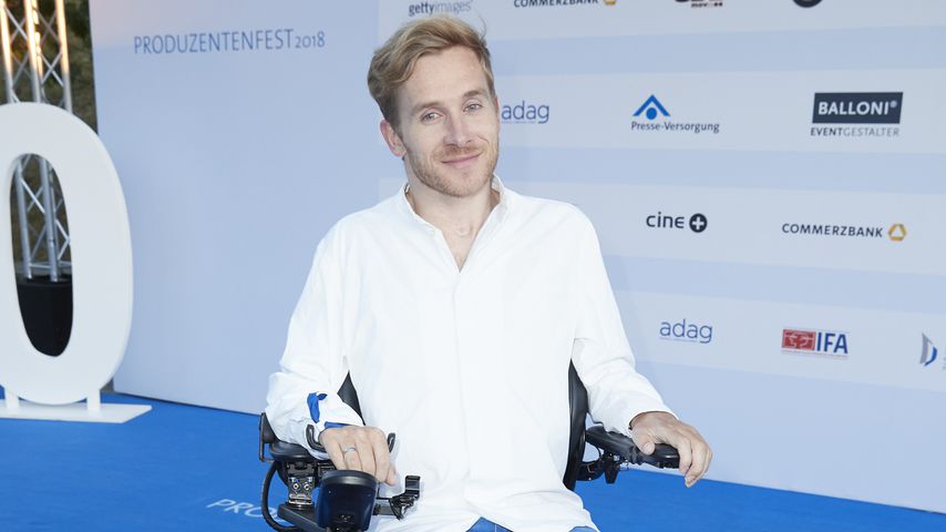 Arzt macht Hoffnung: Kann Samuel Koch bald wieder gehen? | Promiflash.de